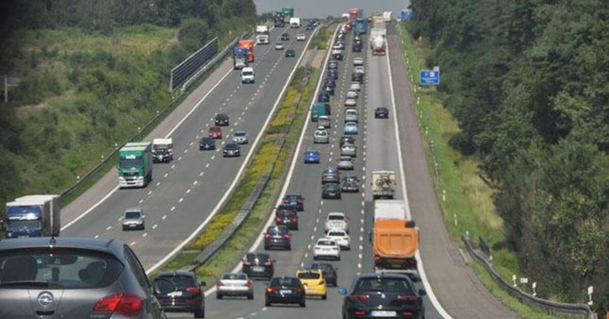 Plečiamas mokamų kelių tinklas: ką reikia žinoti transporto priemonių valdytojams?