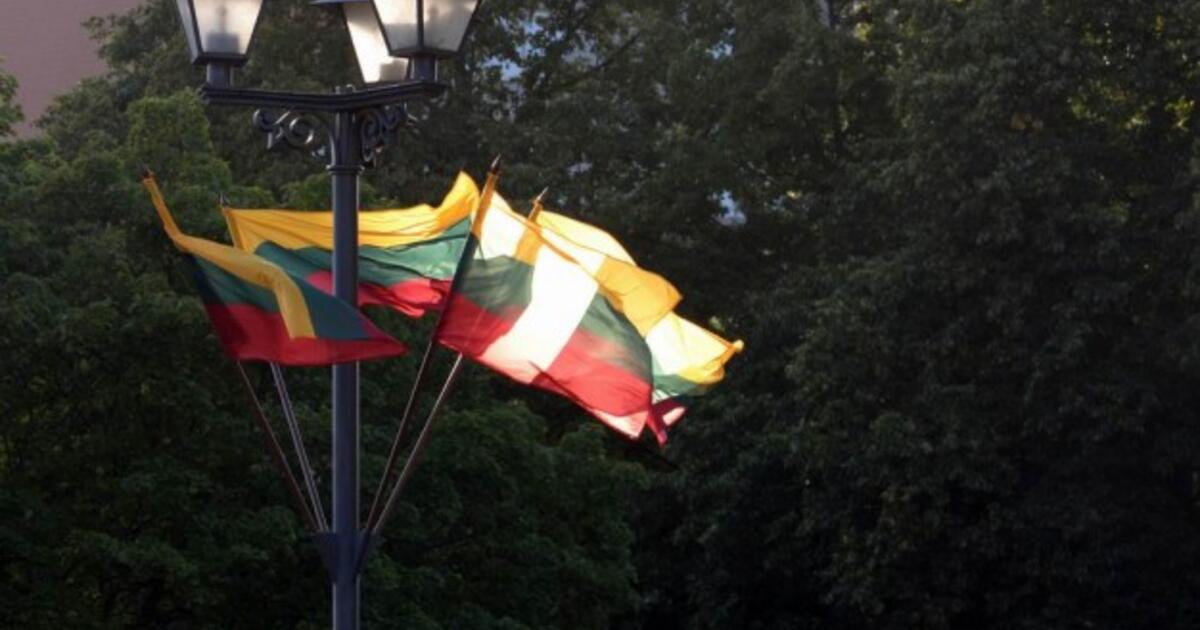 Nutraukiamos sutartys su Rusijos ir Baltarusijos miestais