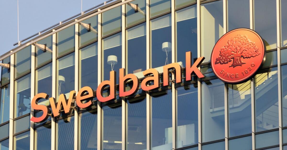 Per pusmetį „Swedbank“ pajamos augo 177 proc. ir siekė 353 mln. eurų