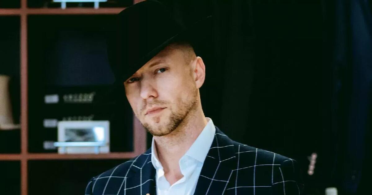 Sasha Song įsiamžino Valentino dienos fotosesijoje ir paskelbė ...