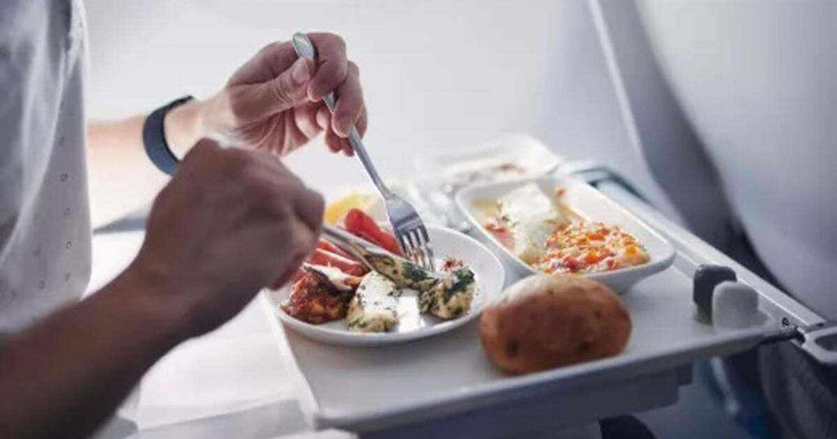 Jei valgote lėktuve, užsidėkite ausines!