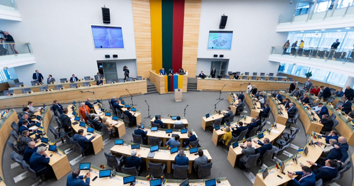 Seimas nutarė, kad nereikia jaunimo amžiaus ilginti iki 35 metų