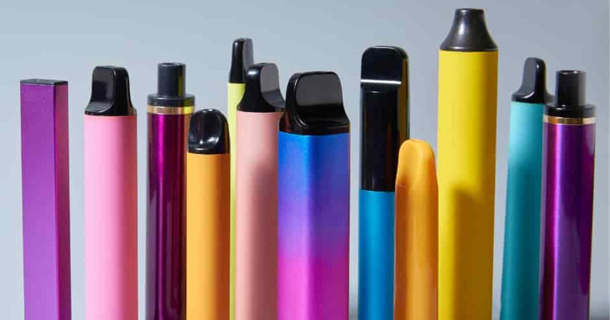 Trečdalis mokinių elektronines cigaretes pirmą kartą pabando nesulaukę ...