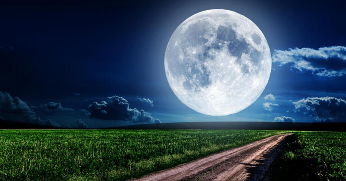 Didžioji pilnatis 2023 m. rugpjūčio 1 d.: ką pranašauja "supermėnulis"