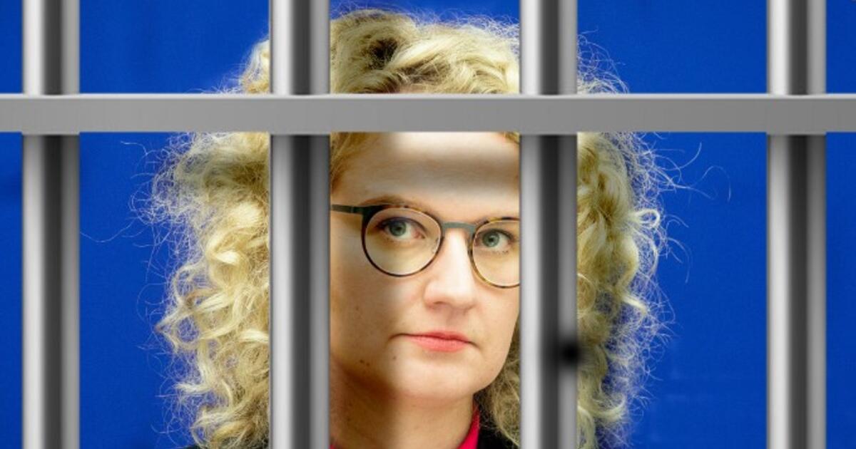 Elito naujienos: Aušrinė Armonaitė mielai pasodintų Seimo etikos sargus