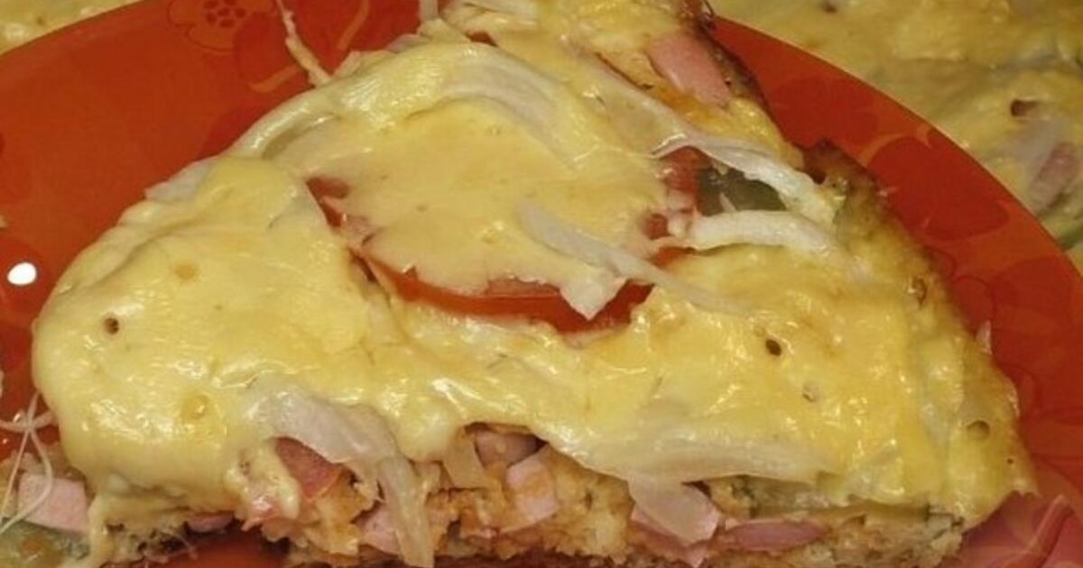 Pica keptuvėje - vos per 10 minučių: skaniausias naminės picos receptas