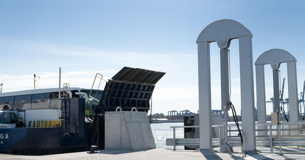 Rekonstravus Smiltynės perkėlos krantines į Neringą galės plukdyti ...
