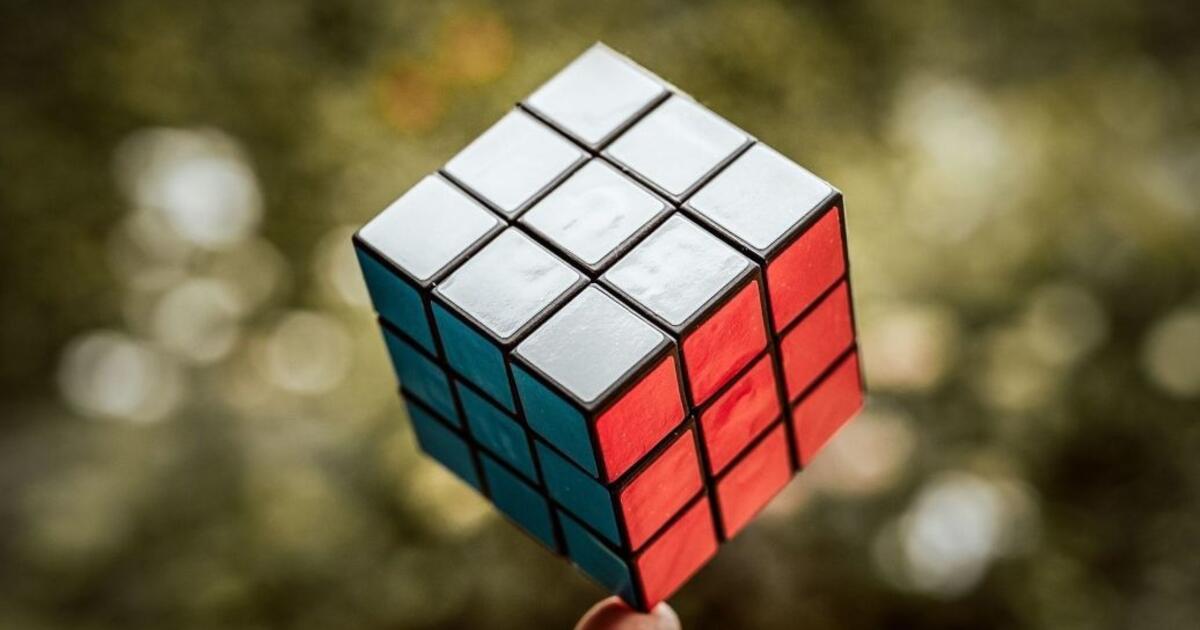 Užteks tik mirktelėti ir jūs viską praleisite: Rubiko kubas surinktas per rekordiškai trumpą ...
