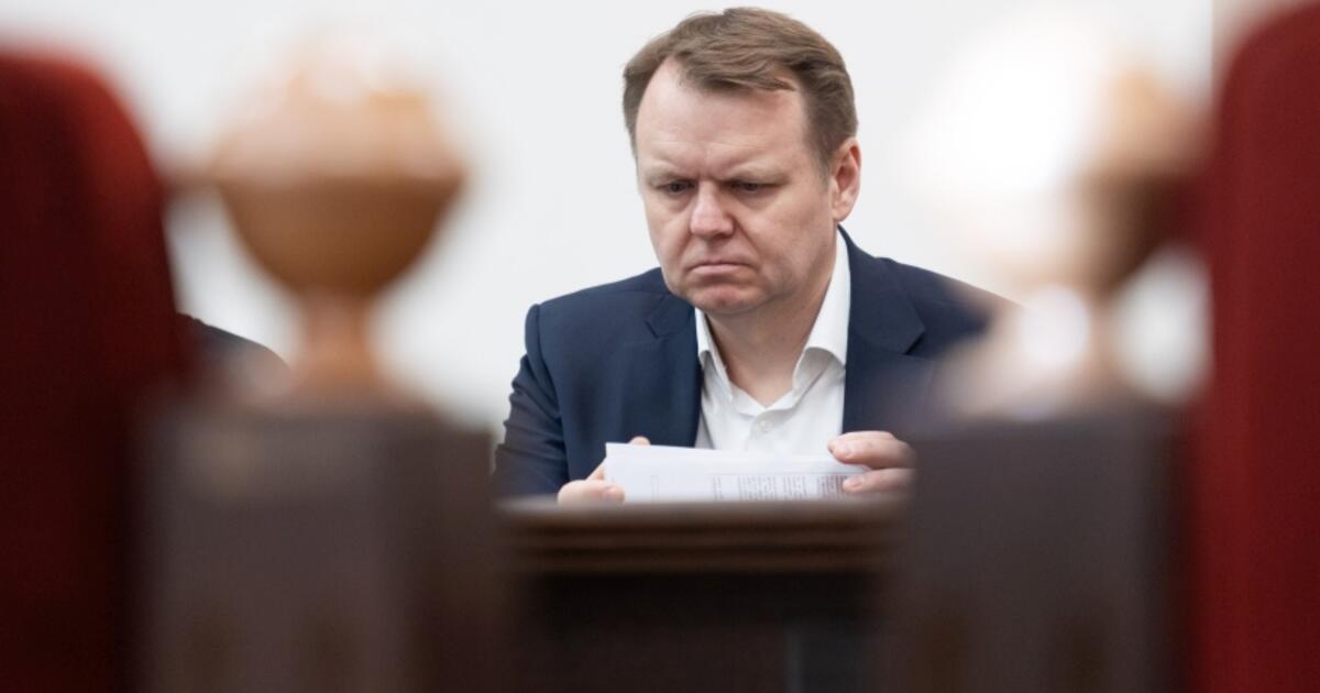 Korupcijos byla: buvęs NMVRVI vadovas Gediminas Pridotkas atlieka ...