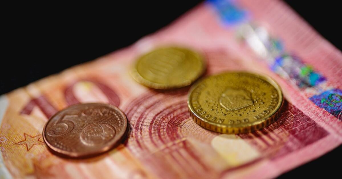 Pirmas mokslo mėnuo baigėsi – kišenpinigiai taip pat? Tyrimas atkleidė ...