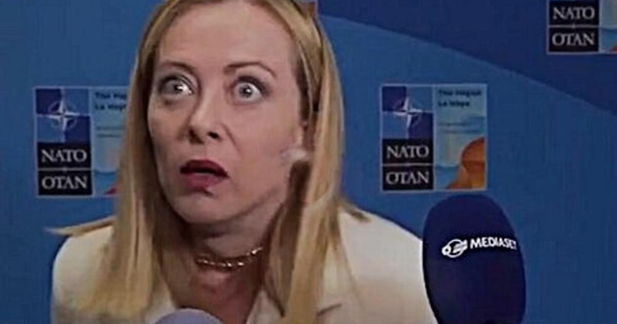 „Kas jai nutiko?“: internautai sunerimo dėl Giorgios Meloni (vaizdo ...