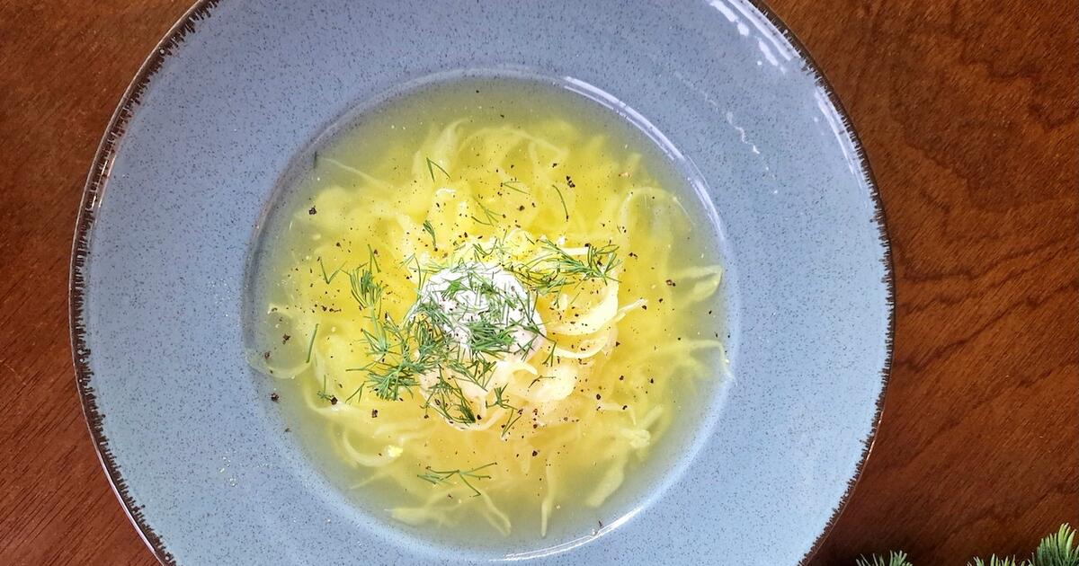 Jei atsivalgėte šaltibarščių – metas kopūstienei: sotu, maistinga ir ...