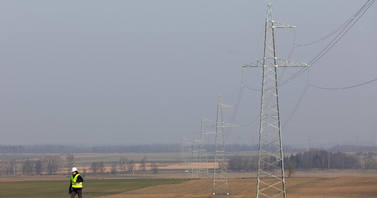 Elektros įtampa nutrenkė į stulpą įlipusį vyrą | Vakarų ekspresas