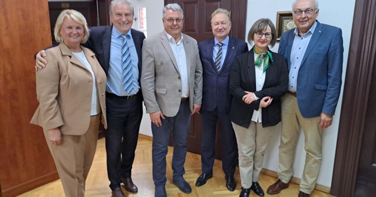 Klaipėdos universiteto kilni misija Mažosios Lietuvos kultūrai | Vakarų ...