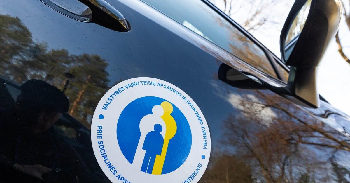 Vaiko teisių gynėja „užmynė ant kamščio“: laikrodžiui išmušus ...