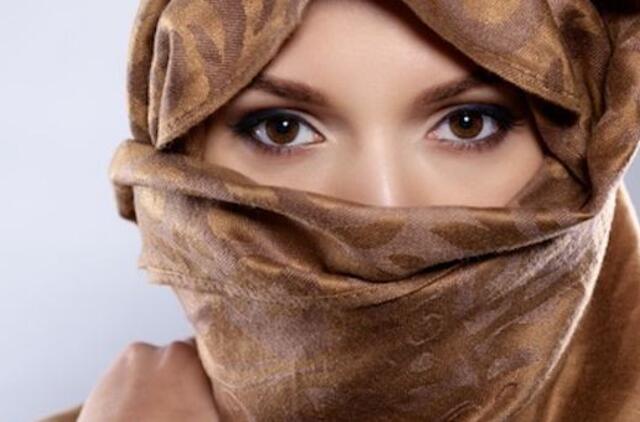 Už haremų durų: kaip iš tikrųjų gyvena paslaptingosios arabų moterys