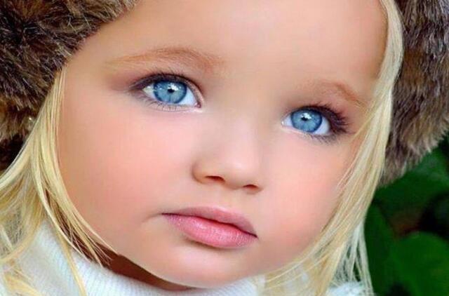 Buvusi „lėlytė" Aira Brown šiandien atrodo kaip paprasta mergaitė